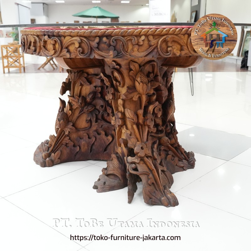 Barang Antik Ukiran Naga Kayu Jati untuk Tahun Naga Kayu