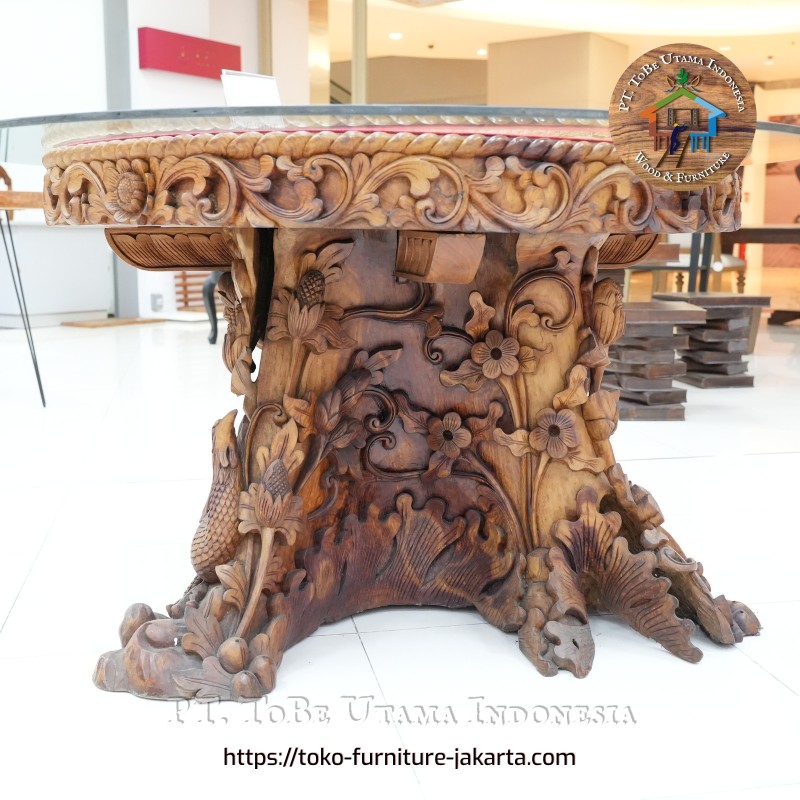 Barang Antik Ukiran Naga Kayu Jati untuk Tahun Naga Kayu