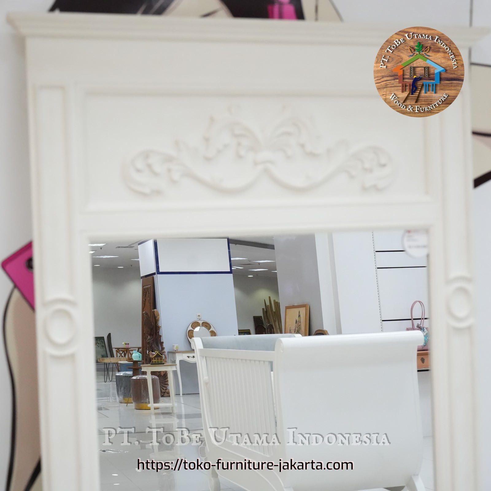 Cleopatra White Classic Mirror Glass Makes the Room Elegant!
