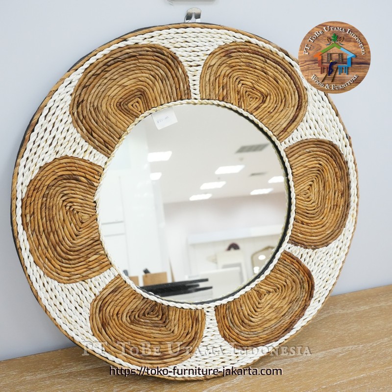 Create a Unique New Room with Pandan Ethnic Mirror