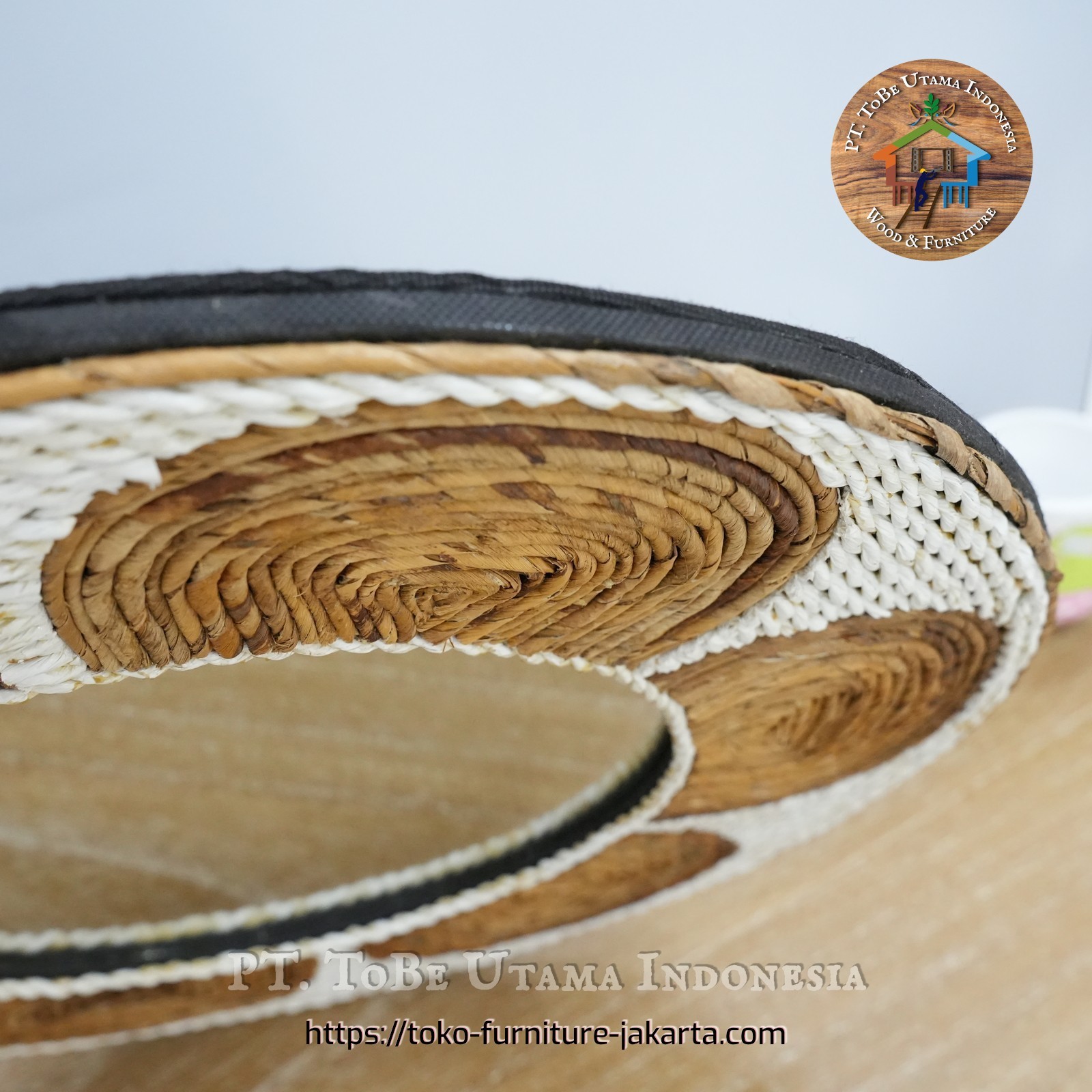 Create a Unique New Room with Pandan Ethnic Mirror