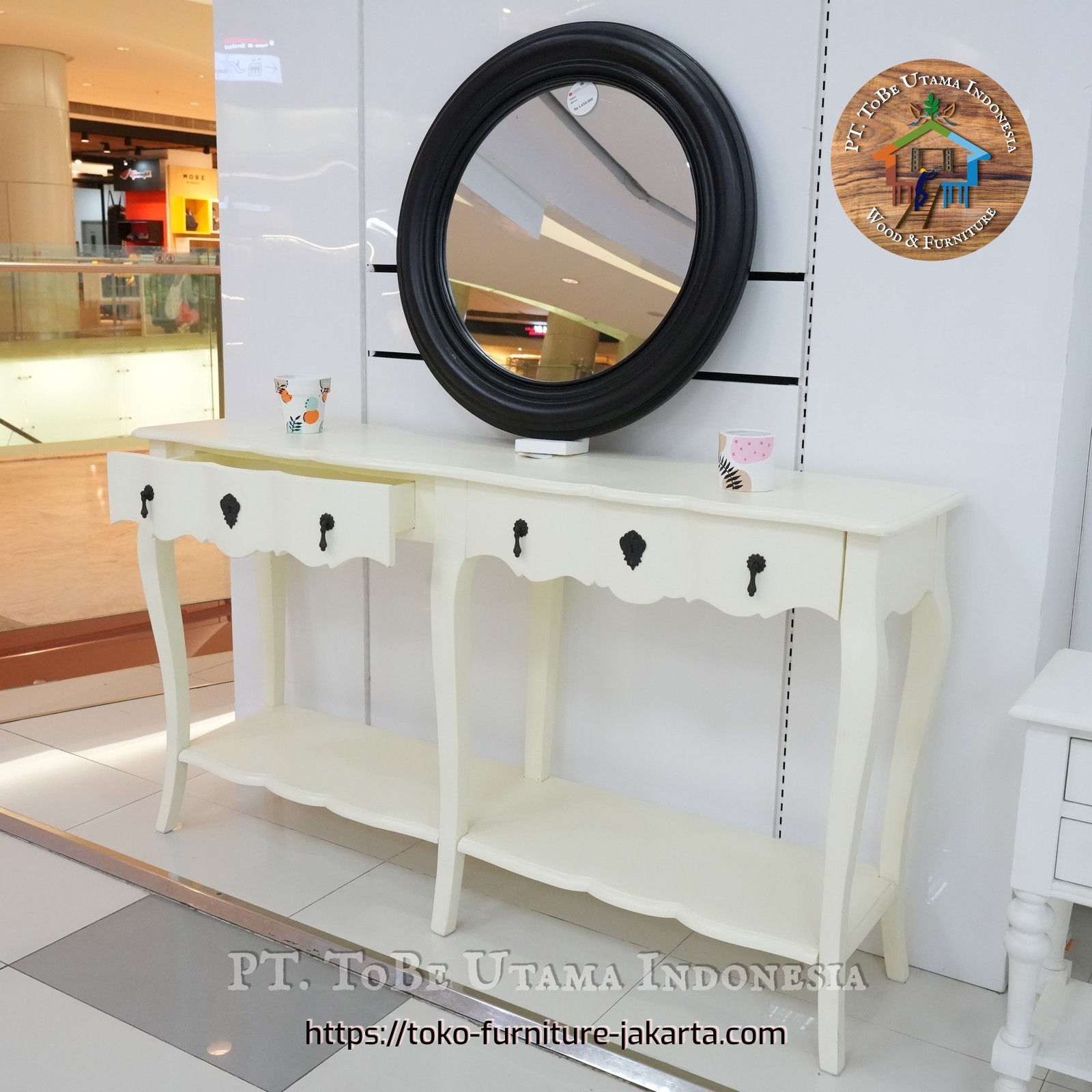 Luxurious Cleopatra Dressing Table for Your Boudoir