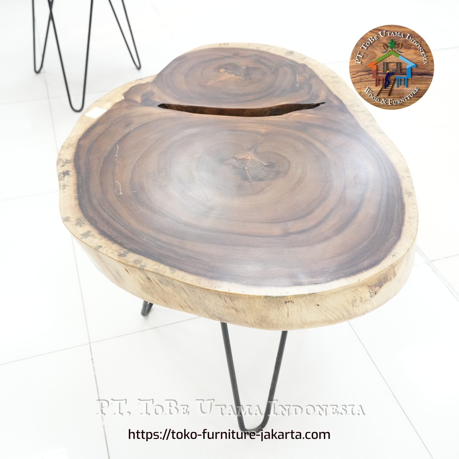 Trembesi Wood Antique Table for Beautiful Home Decorative
