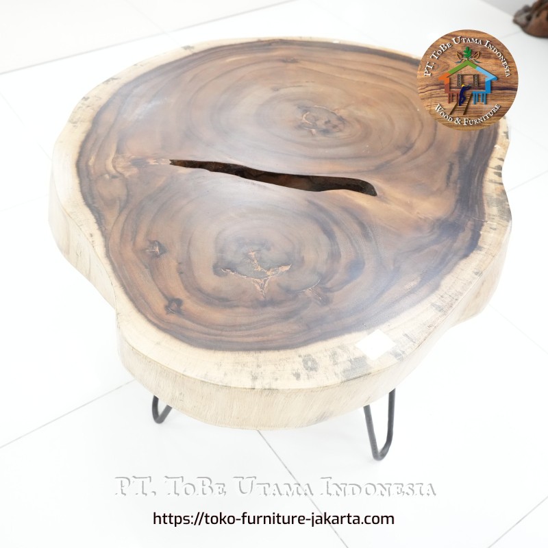 Trembesi Wood Antique Table for Beautiful Home Decorative