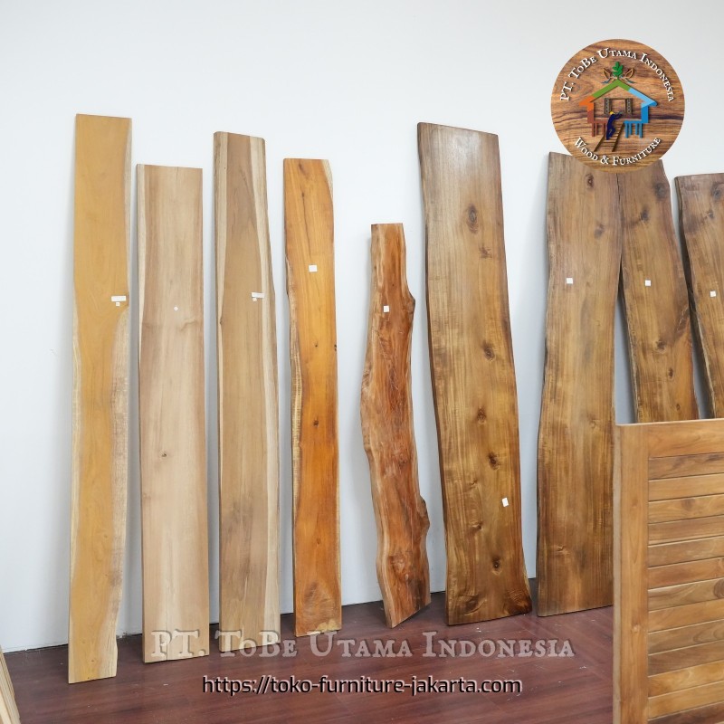 Cara Merubah Dapur dengan Bagian Atas Meja Kayu yang Indah