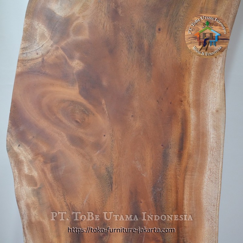 Cara Merubah Dapur dengan Bagian Atas Meja Kayu yang Indah