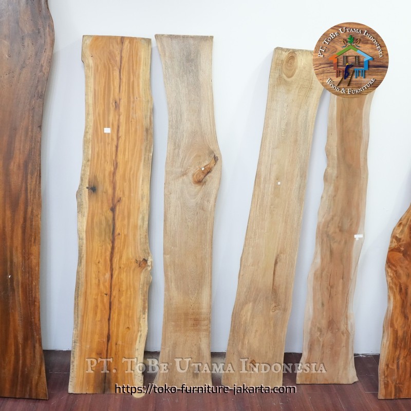 Cara Merubah Dapur dengan Bagian Atas Meja Kayu yang Indah