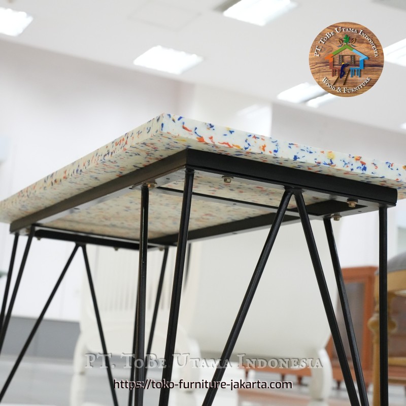 White Eco Friendly Guest Table with Iron Legs