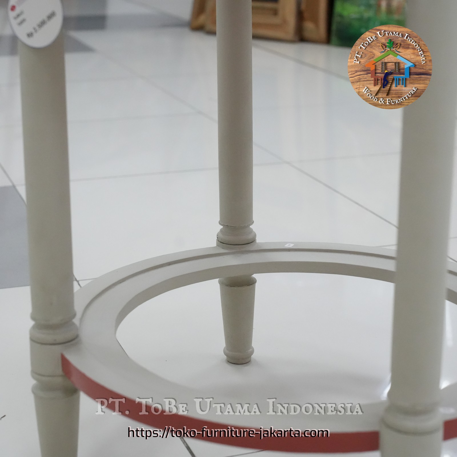 Round Corner Table for Dream Home Living Room