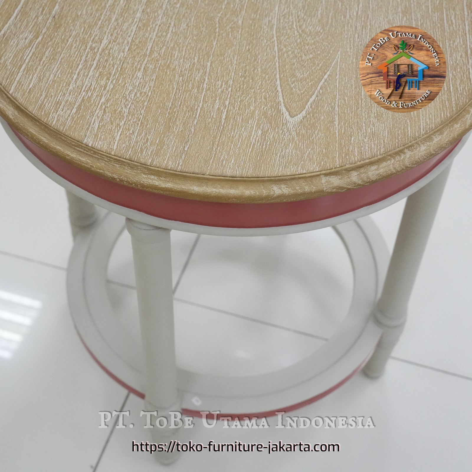 Round Corner Table for Dream Home Living Room