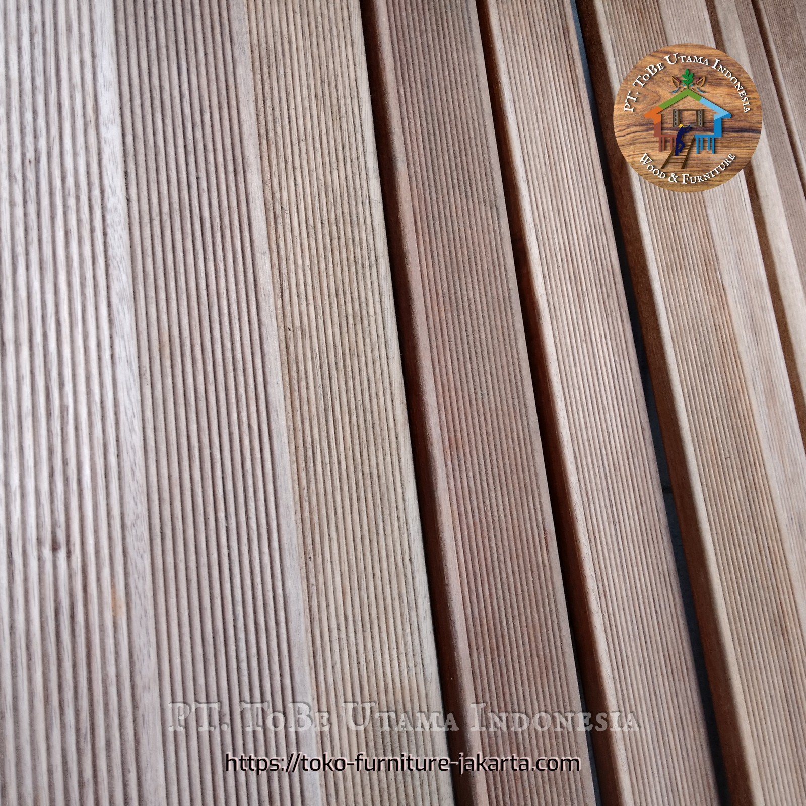 Lantai Decking Kayu Terbuat dari Kayu keras untuk Outdoor