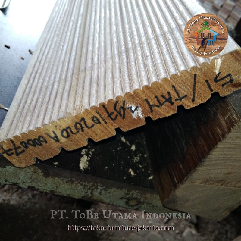 Lantai Decking Kayu Terbuat dari Kayu keras untuk Outdoor