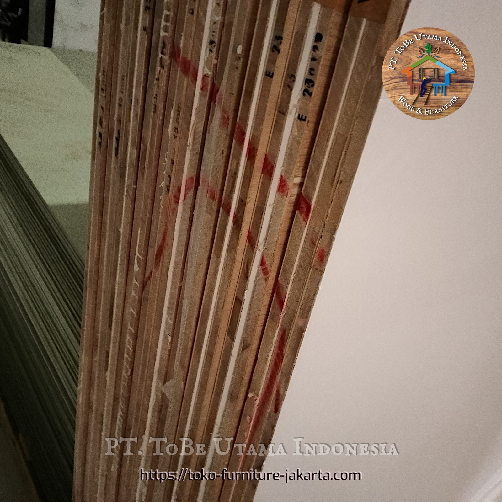 Plywood untuk Membuat Furnitur dan Interior