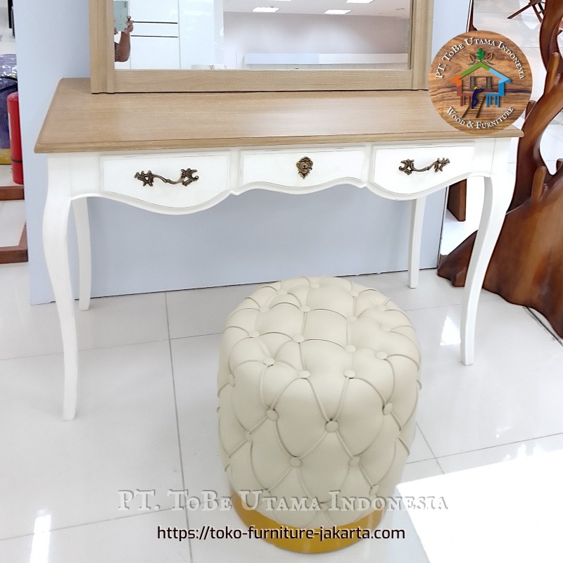 Add Elegance to Your Bedroom with Cream Set Dressing Table