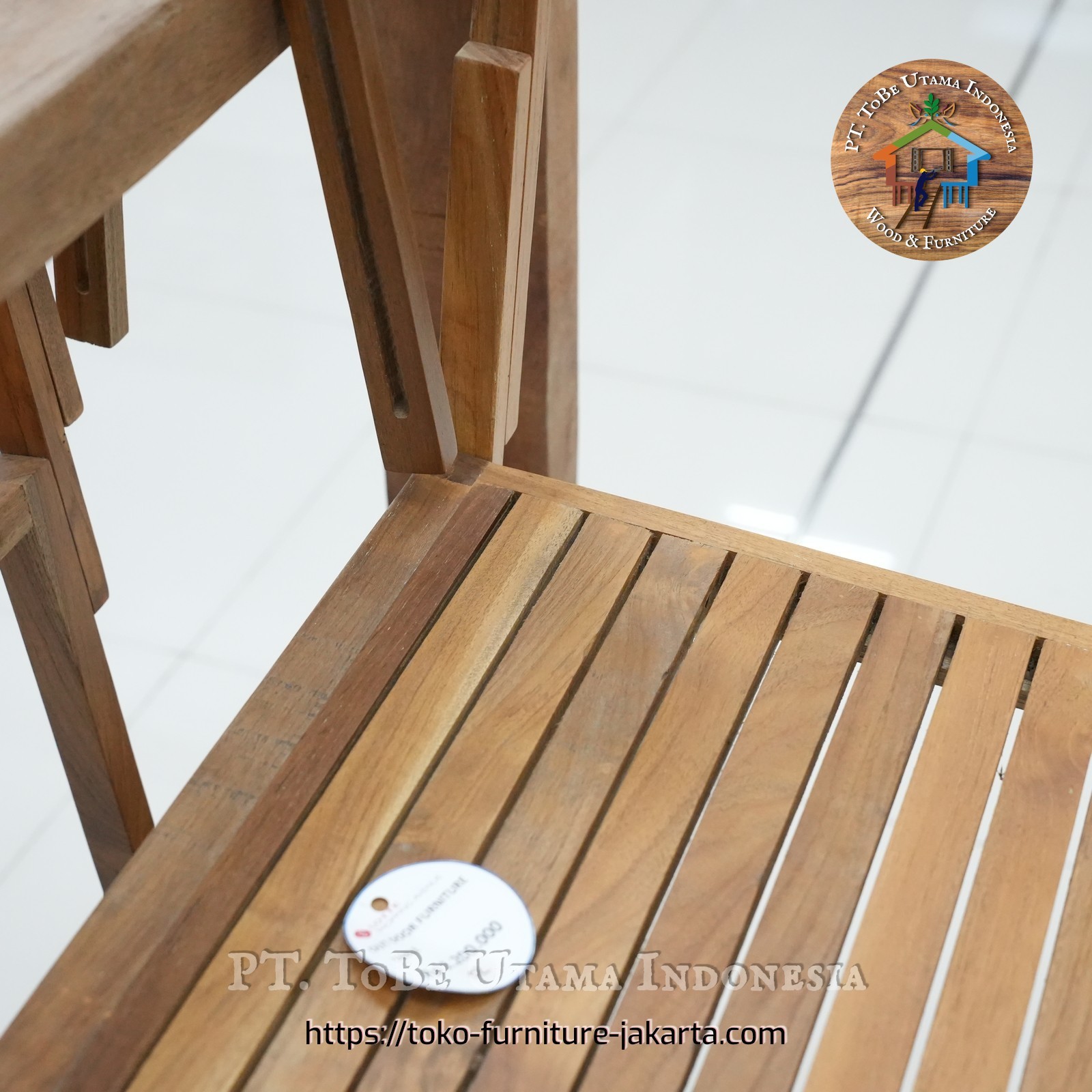 Meja Rel Gantung yang Dapat Disesuaikan untuk Balkon Anda