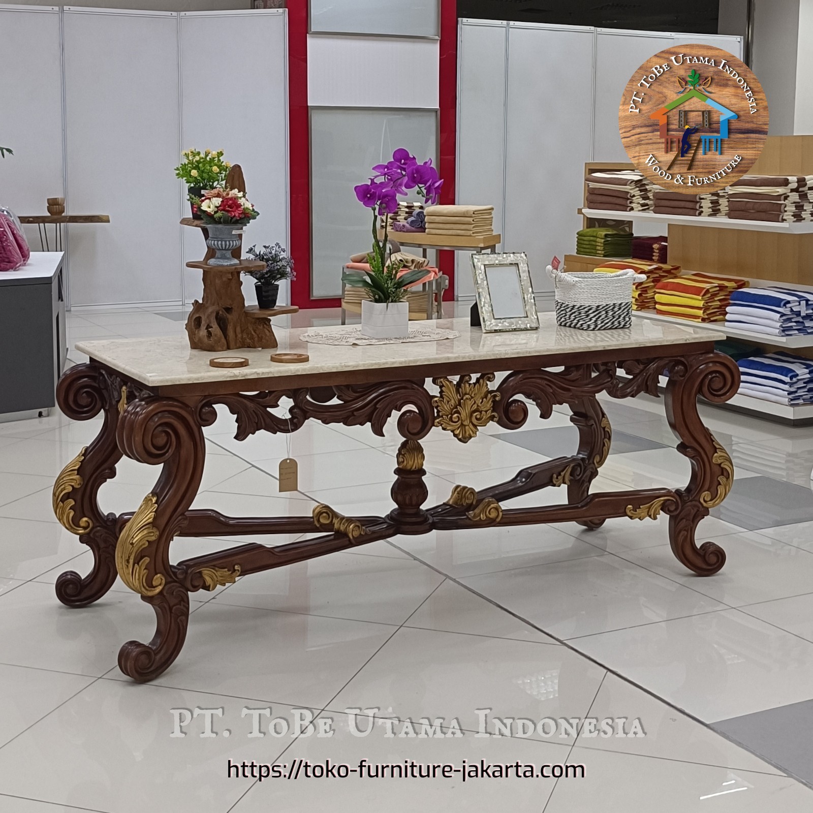 Meja Marmer Klasik Mewah yang akan Membuat Ruangan Elegan