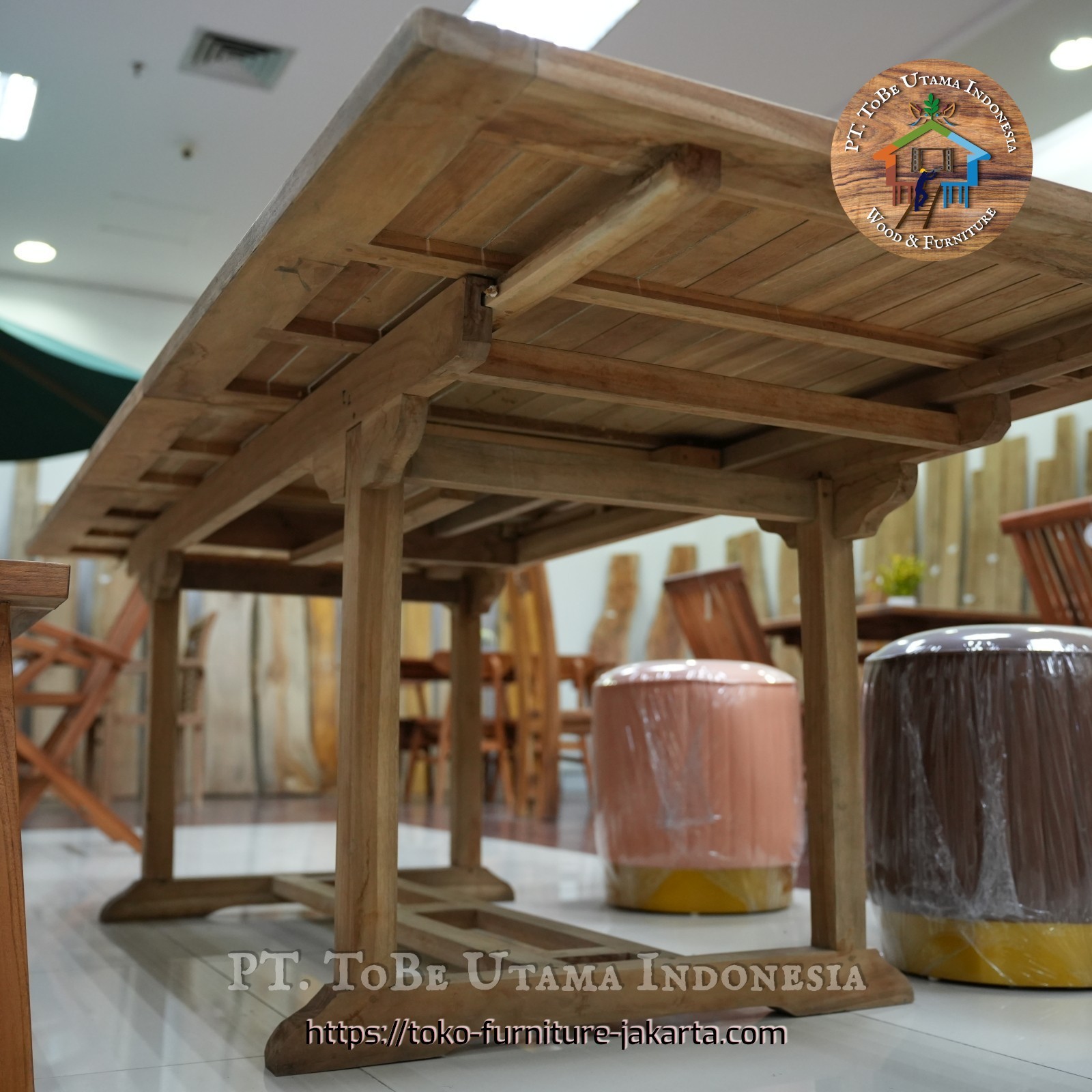 Garden Dining Table Teakwood with Umbrella for Restaurants