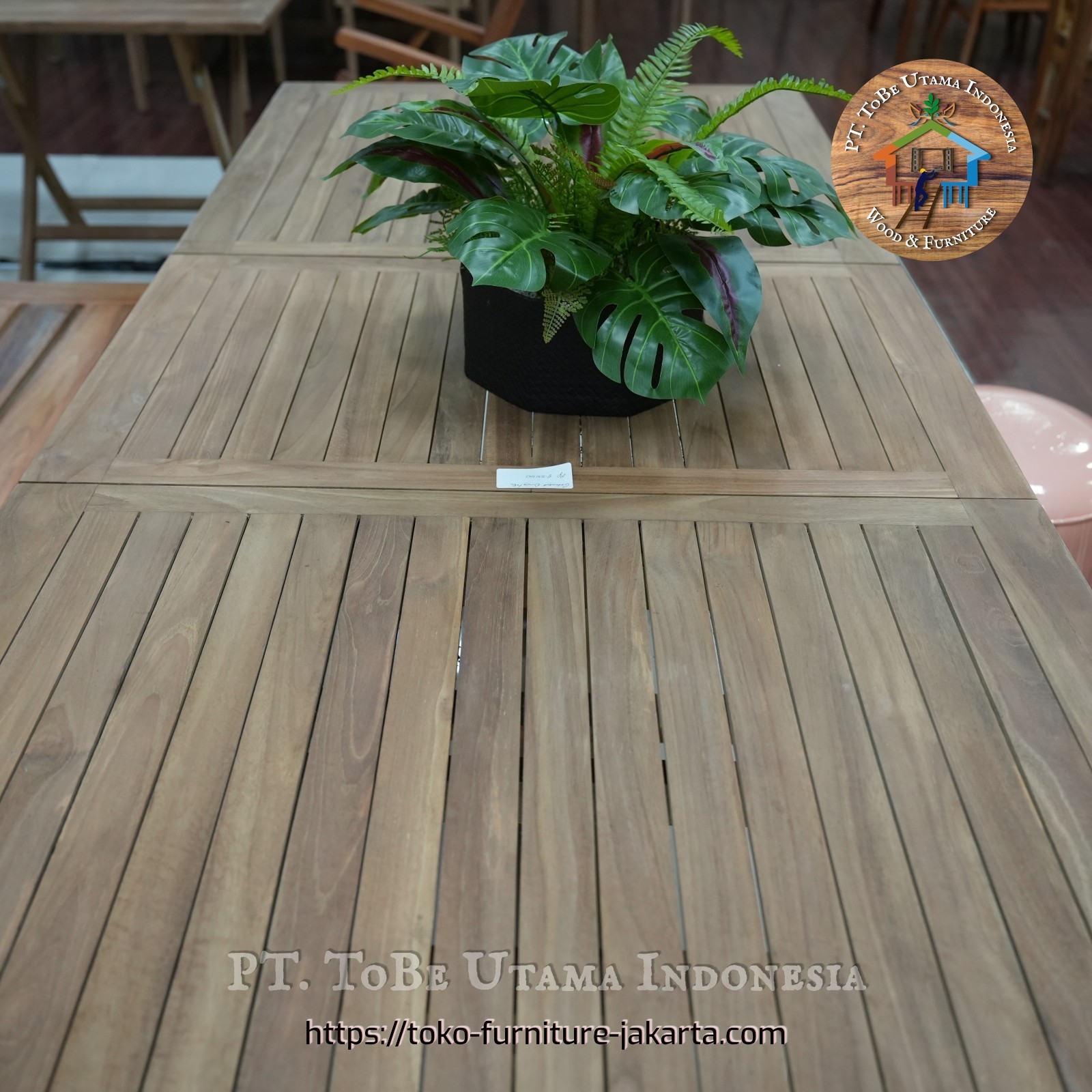 Garden Dining Table Teakwood with Umbrella for Restaurants