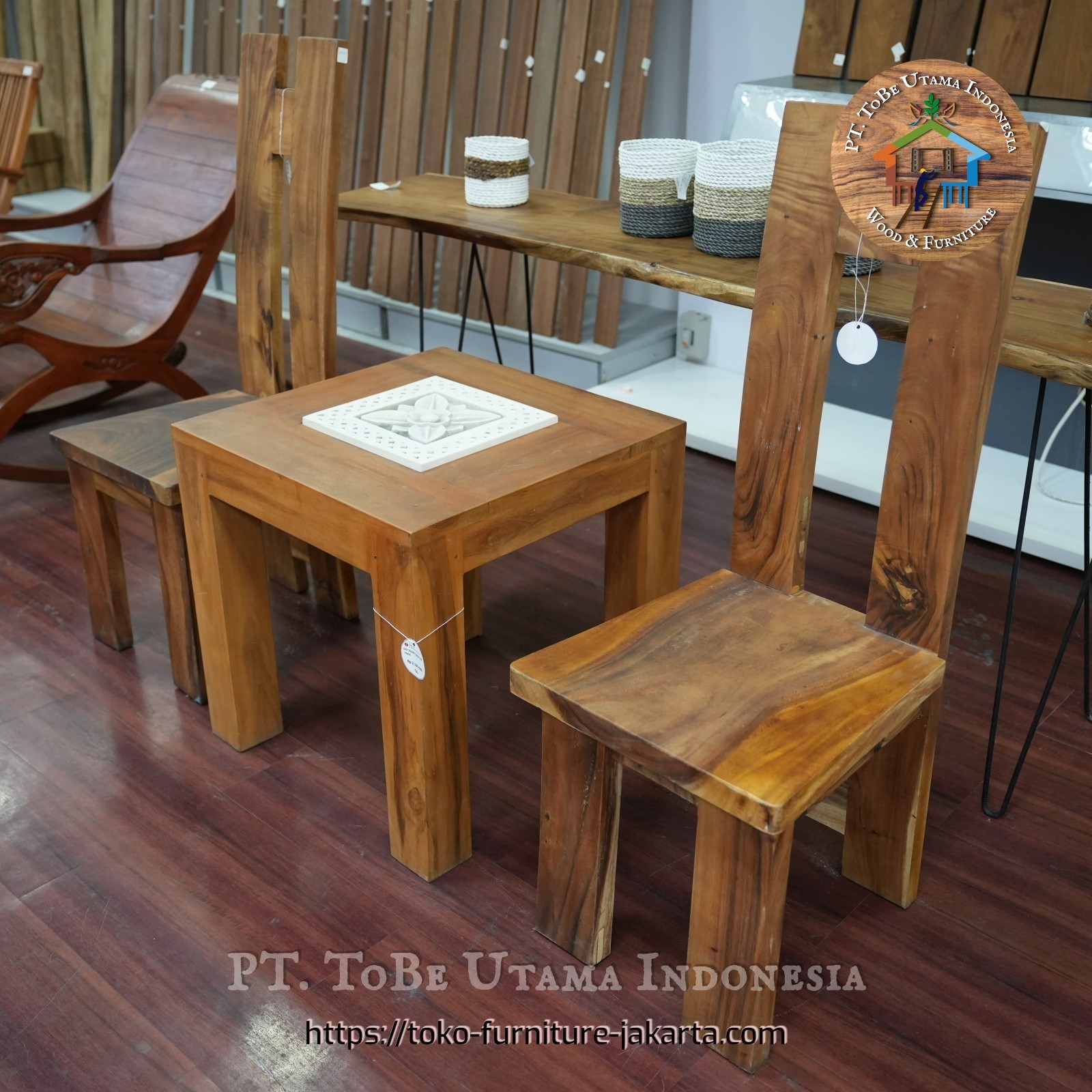 Artistic Trembesi Wood Guest Chairs