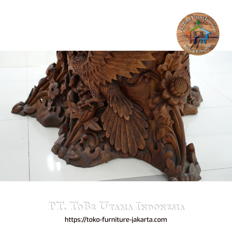 Barang Antik Ukiran Naga Kayu Jati untuk Tahun Naga Kayu